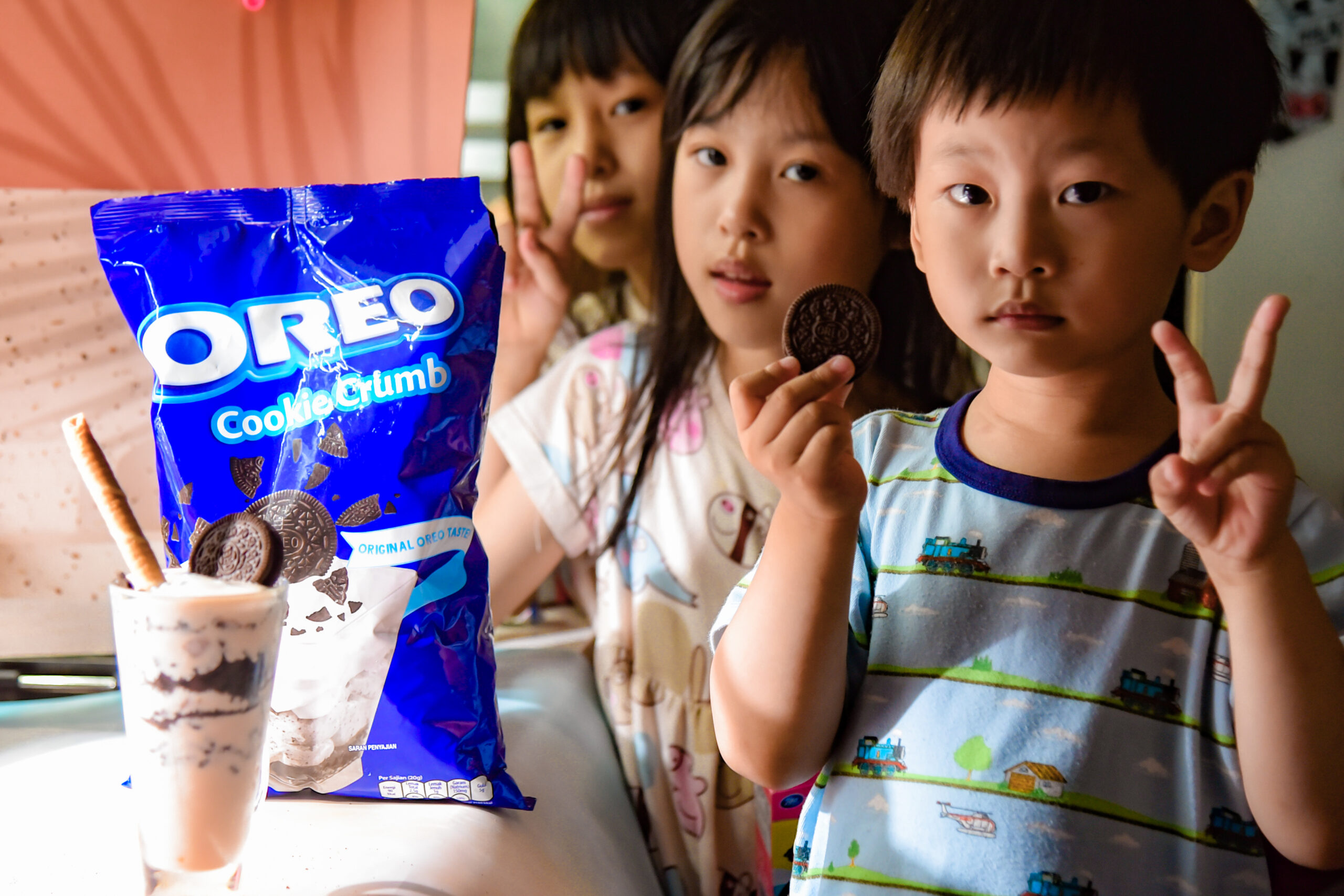 [甜點食譜] OREO餅乾碎片鮮奶麻吉｜OREO早餐優格杯 盆栽巧克力布丁 OREO搭配鮮奶布丁也超美味 簡單方便10分鐘上桌 @ELSA菲常好攝